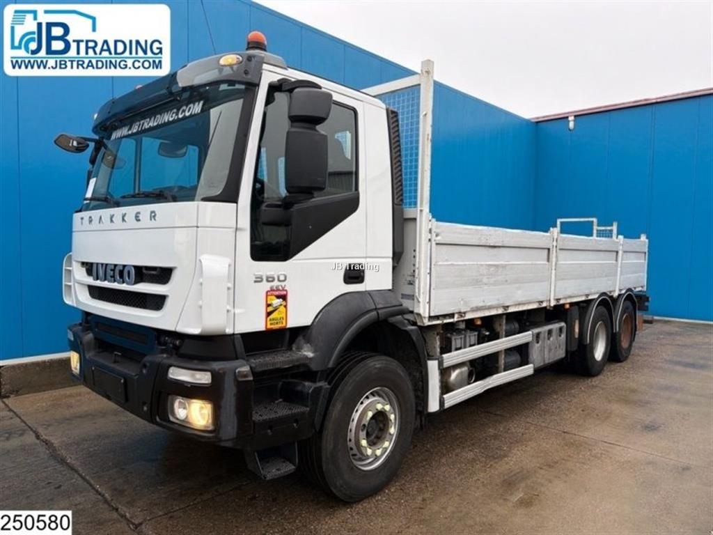IVECO TRAKKER 360 6X4, EURO 5, STEEL SUSPENSION d'occasion - Tracteur ...