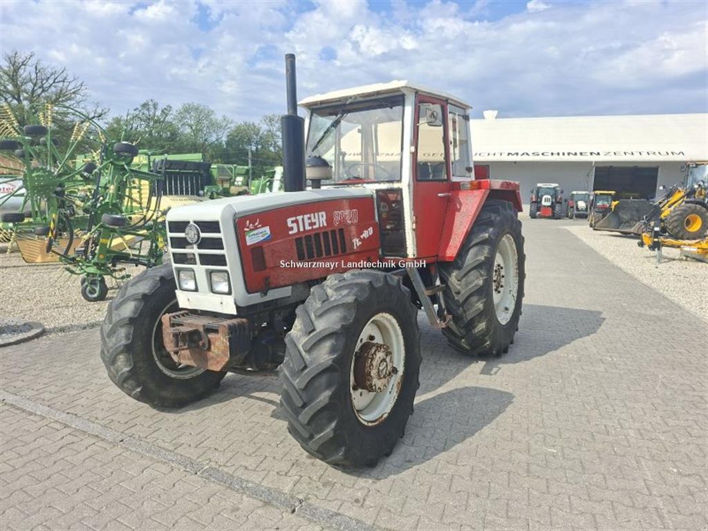 STEYR 8120 d'occasion - Tracteur agricole - 99 ch - 1983