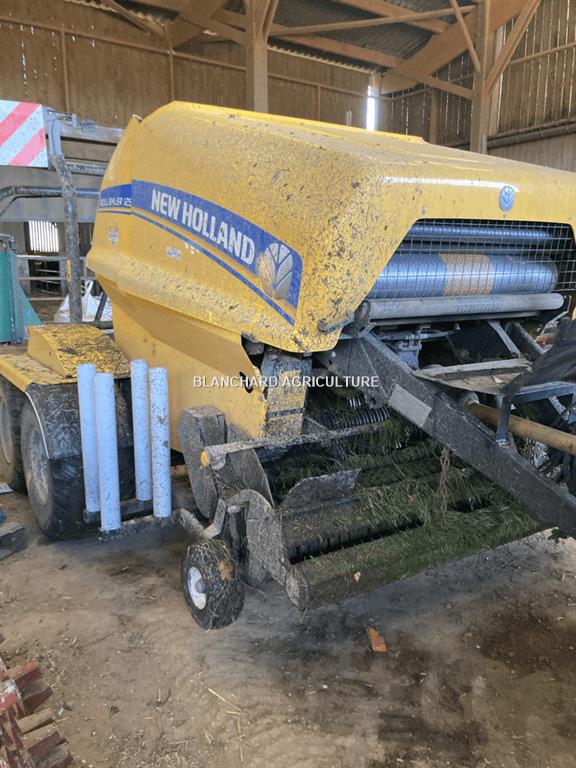 NEW HOLLAND ROLL BALLER 125 d'occasion - Presse enrubanneuse - 2013