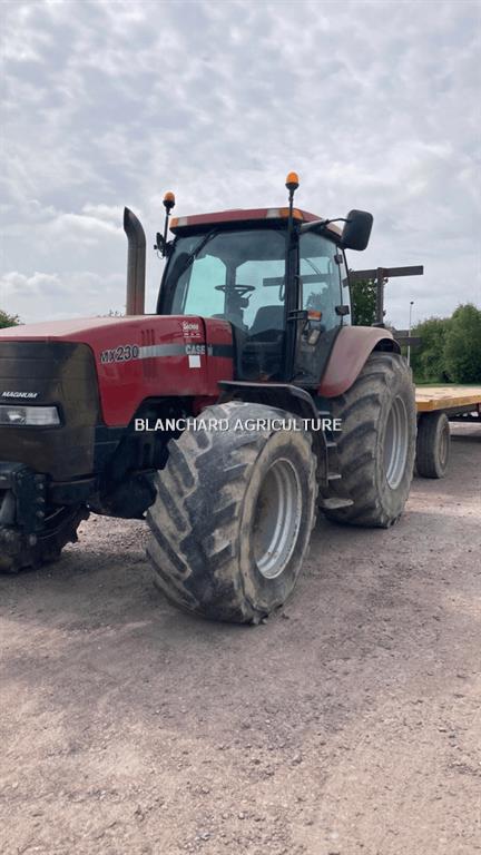 CASE IH MX 230 d'occasion - Tracteur agricole - 2003