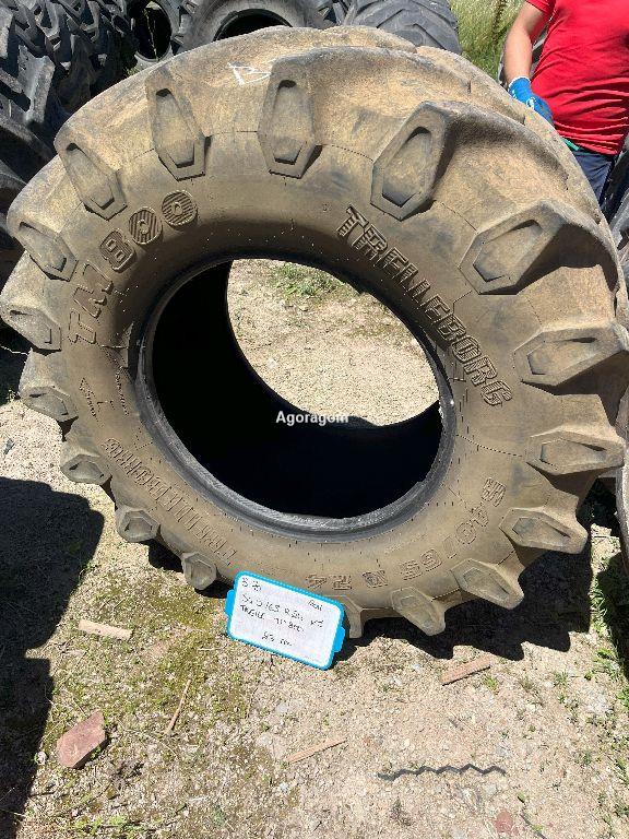 TRELLEBORG TM800 d'occasion - Pneus - 2011
