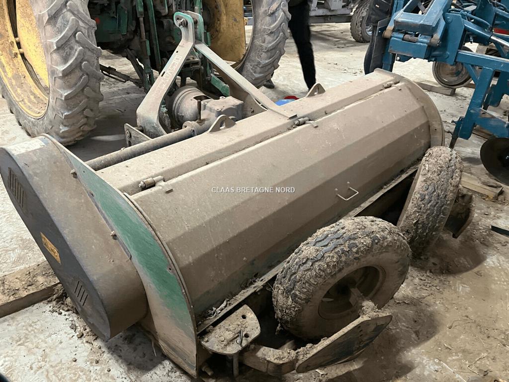 DESVOYS DR4 d'occasion - Broyeur à paille - 2012